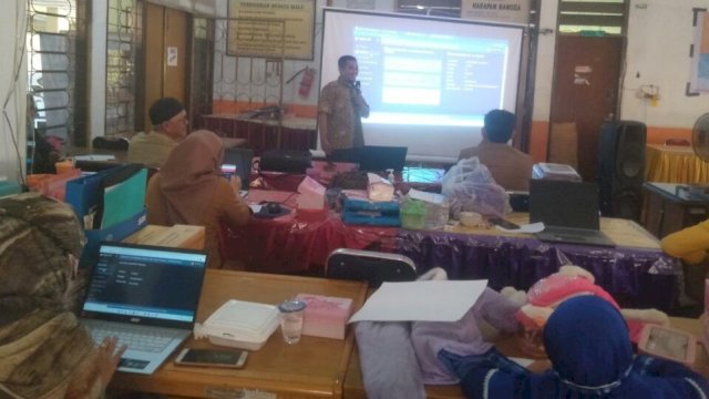 Implementasi Program Unggulan, SMKN 1 Palopo Workshop Berbasis Data