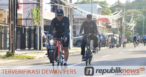 HUT POM AL ke-78, Danny Pomanto Ikut Fun Bike Sejauh 8 Kilometer